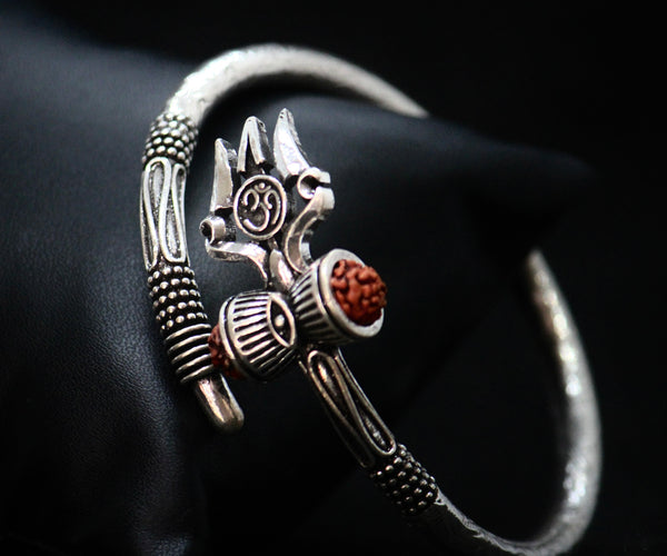 Buy Silver Trishul Damru Kada – Jewllery Design